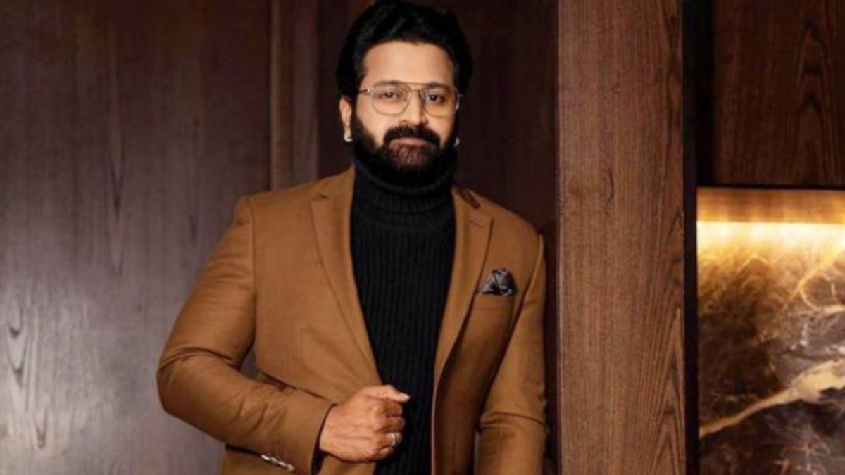 Rishab Shetty Honoured With Most Promising Actor Award At Dadasaheb Phalke International Film ...